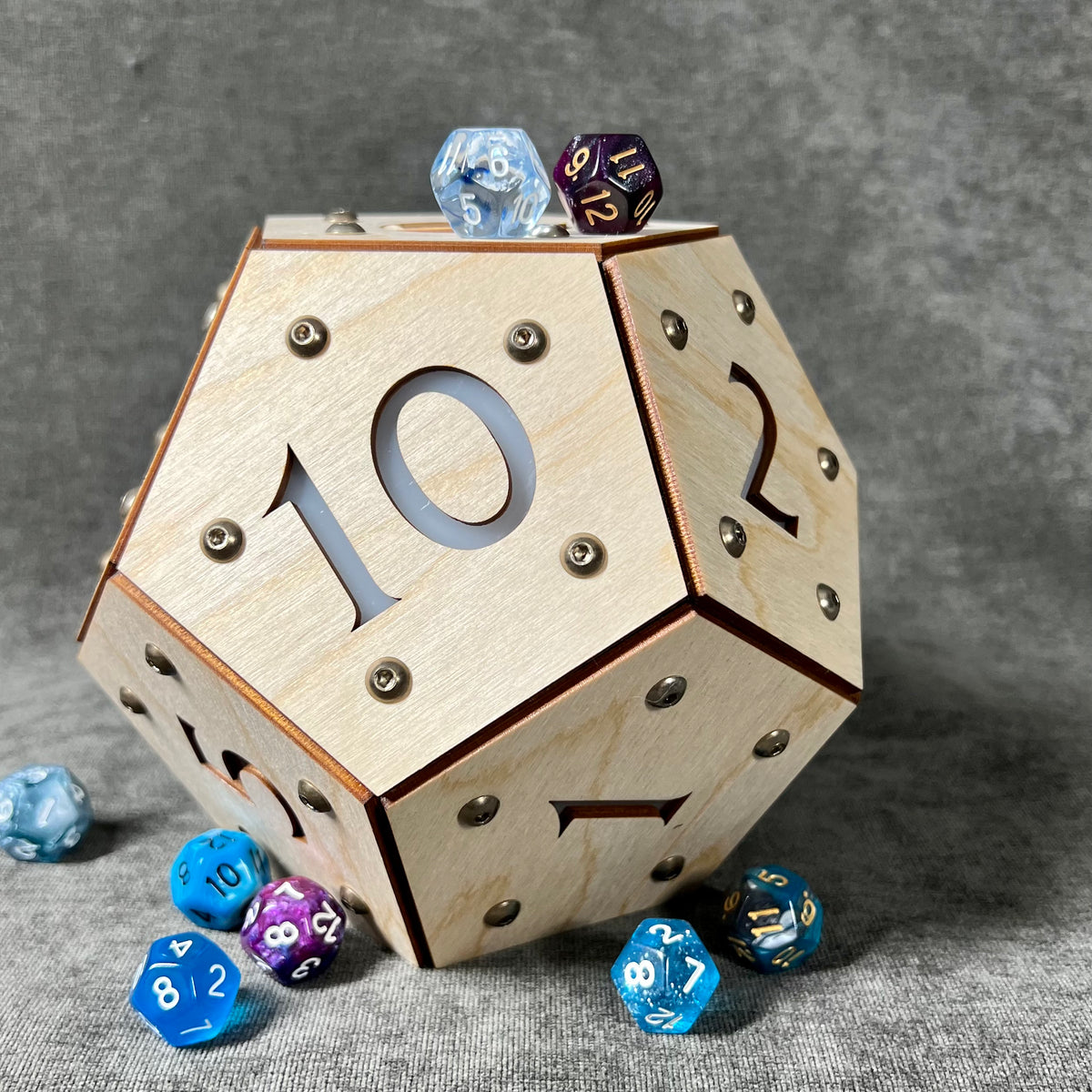 Driftglobe D12 – Works of Whimsy Studios